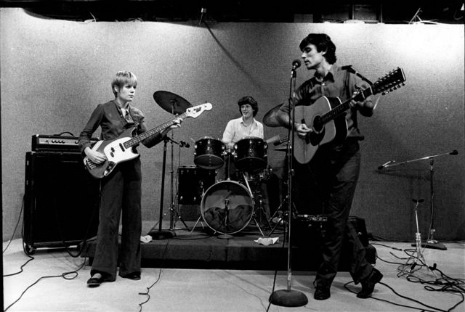 32 minutes of Talking Heads playing CBGBs in 1975