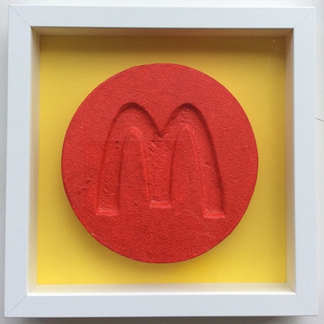 Decorate with drugs: Massive ecstasy pills make for ultra-cool pop art